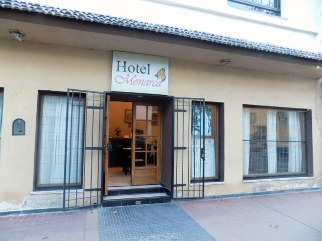 HOTEL MONARCA, noche hoteles alojamientos. Guia Comercial de Empresas ...